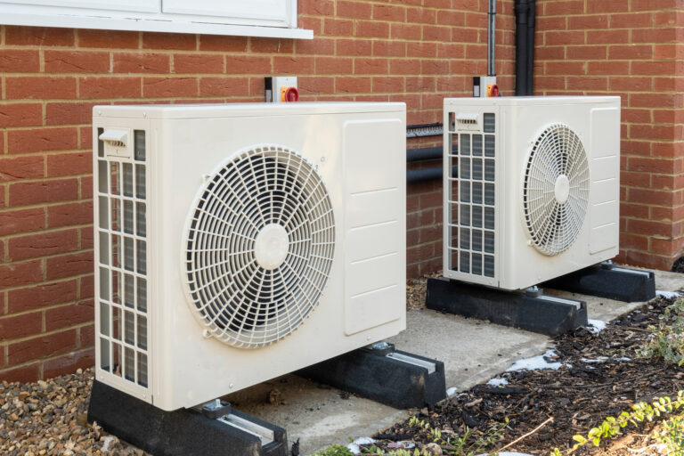 Heat Pump vs HVAC: What’s the Difference? - Riverside Comfort Care